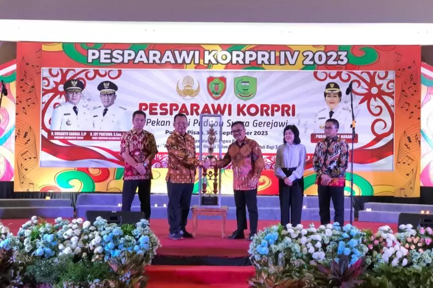 Nusapaper.com: Pemprov Kalteng Raih Juara Umum PESPARAWI KORPRI IV